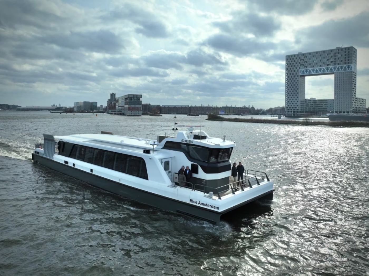 Damen stellt Waterbus 2907 Electric vor: erste vollelektrische Fähre ...